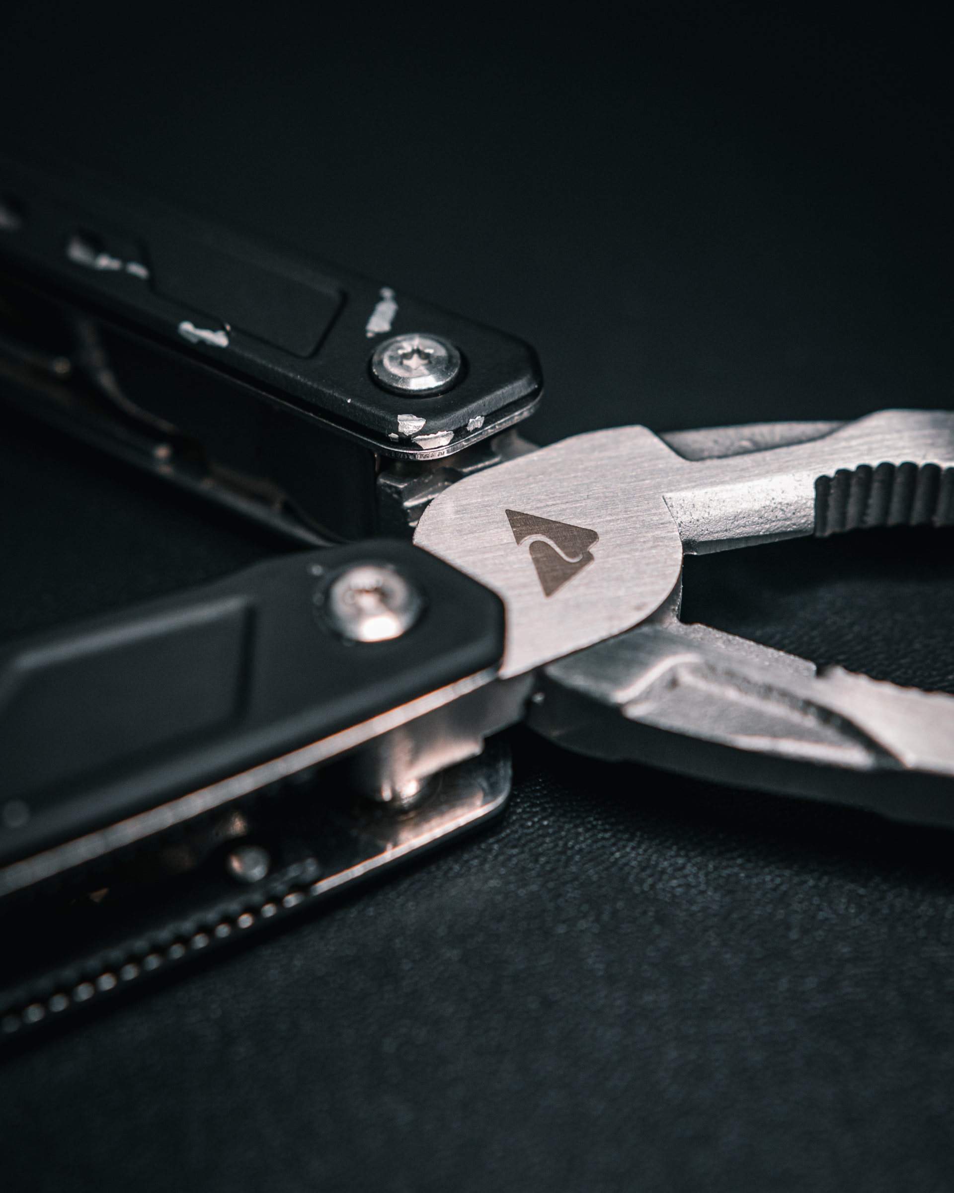 Sog Powerassist Multitool Review - Comprehensive Guide